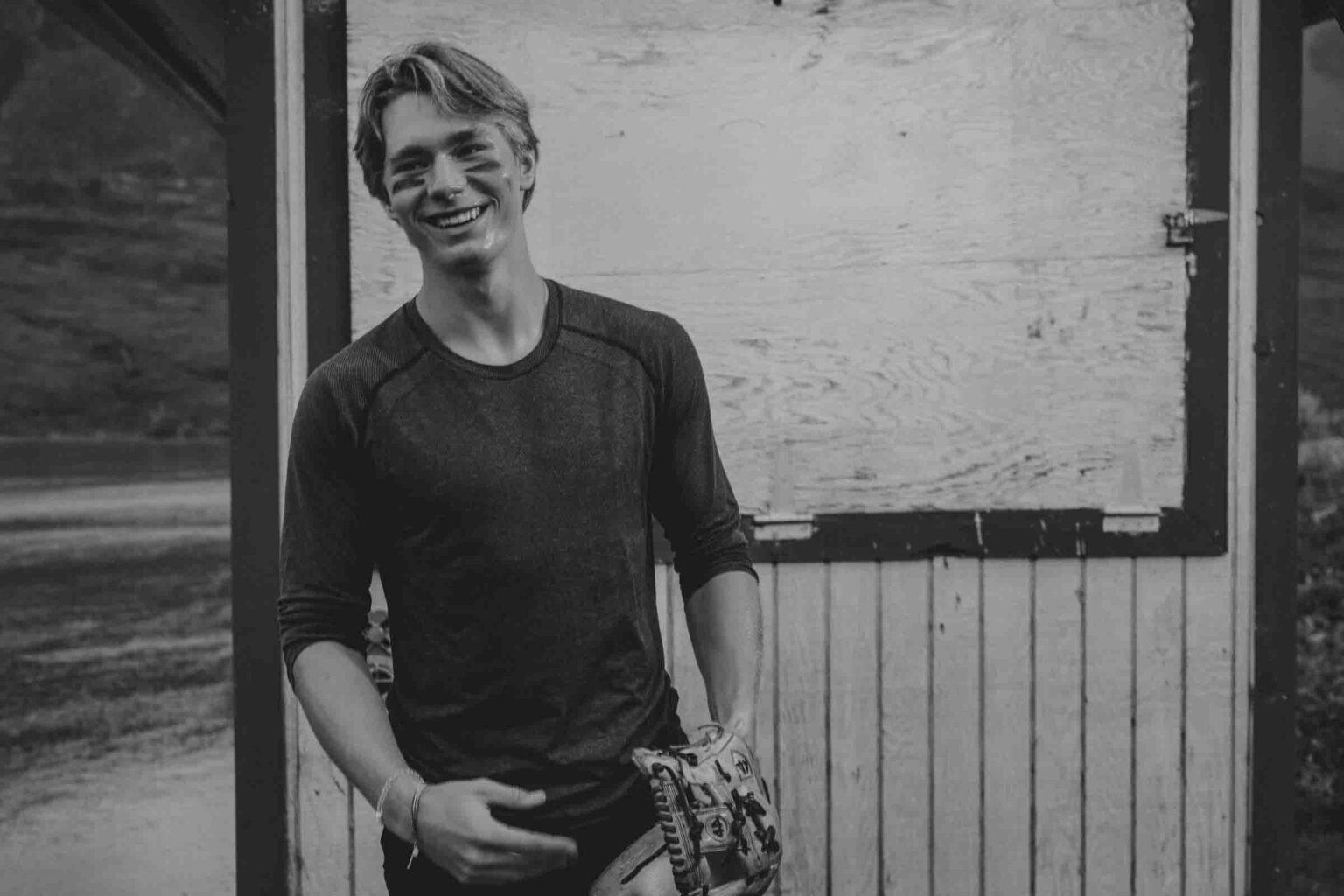 Shalem Photography: Professional Senior Portraits and Love Story